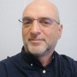 Simon - كامبلي - مارس اللغة الانجليزية مع معلمين من اهل اللغة